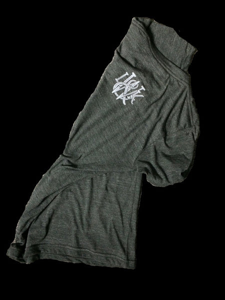 WEISS 1874 tee – Invisible Threads Clothing